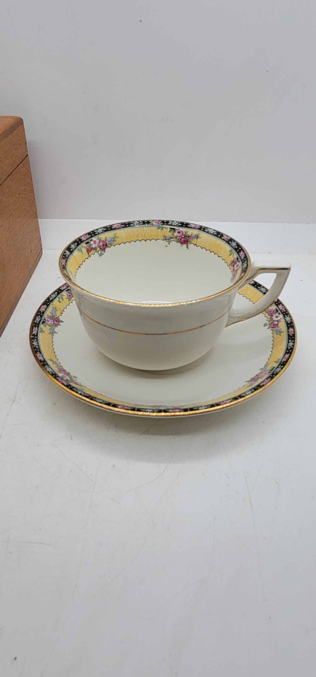 Set of Seven Homer Laughlin Pattern 6170 Kwaker Design Cups and Saucers ...