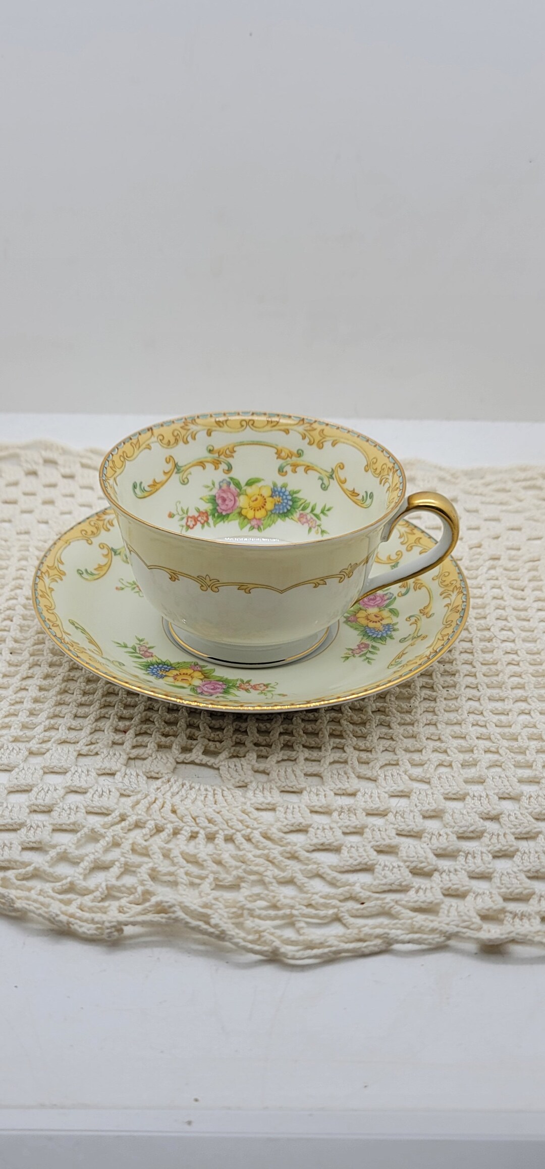 Set of Five Noritake Mimi Footed Footed Cup and Saucer Sets, Cream With ...
