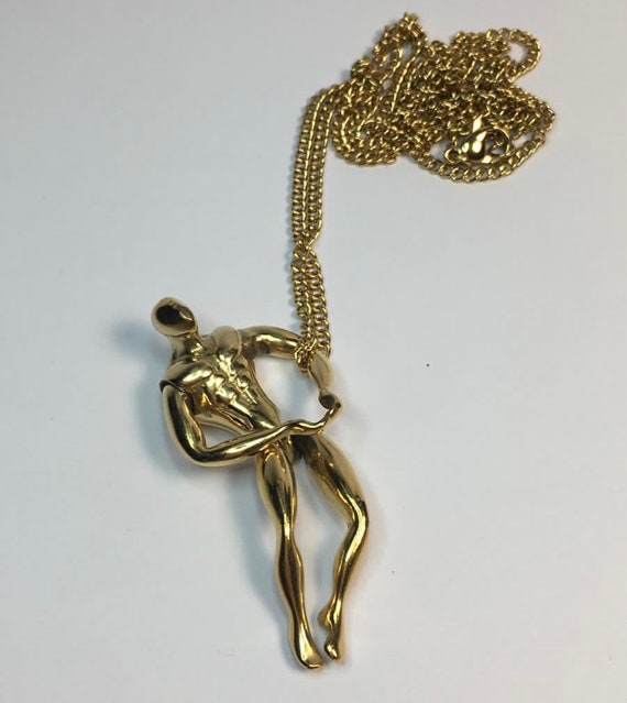 Rare! Gold-plated bodybuilder puppet pendant from the… - Gem
