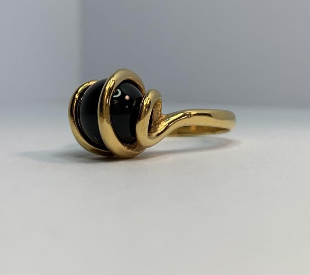 Very Pretty Spiral Onyx Ring in Gold Plating From the Brand Charles ...