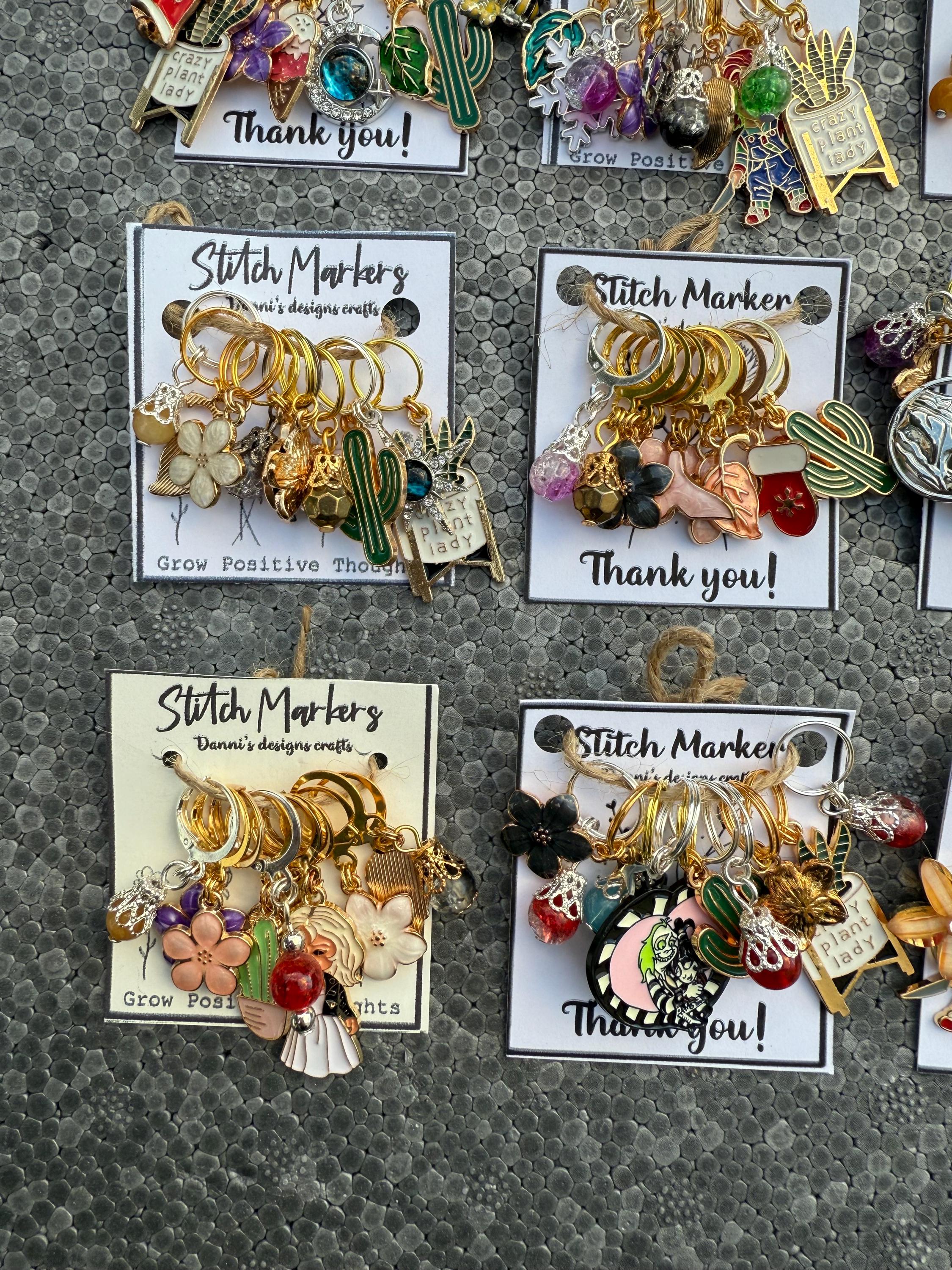 10 Random Stitch Markers, Crochet, Knit, Gold Plated, With Round Clasp ...
