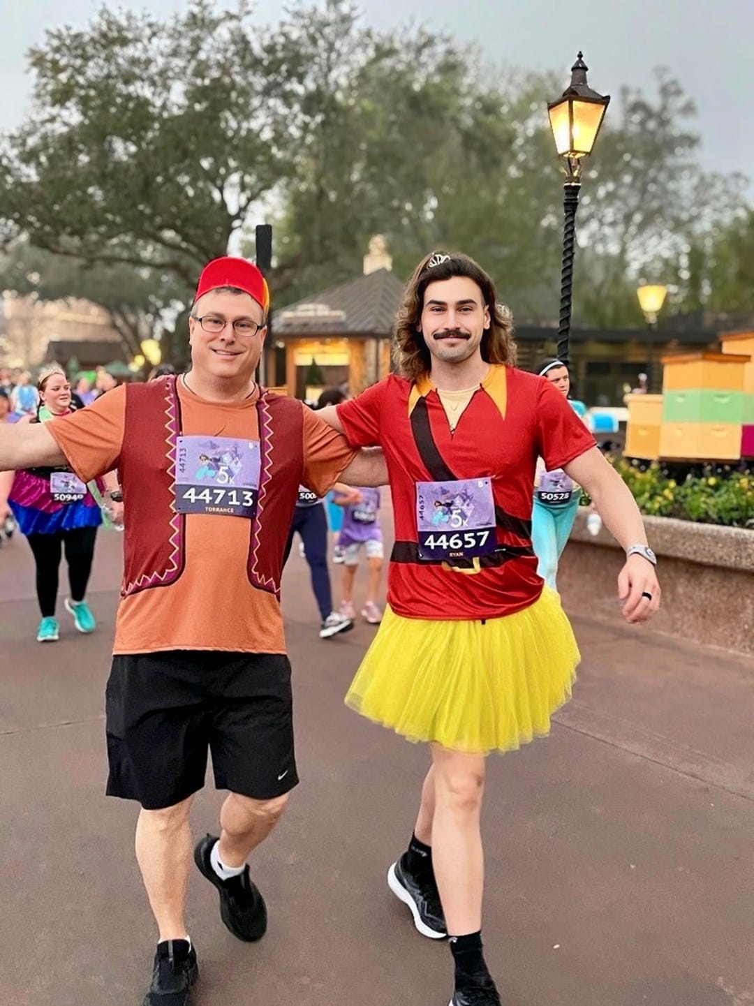 Desert Mischief: 'arabian Monkey Sidekick' Men's Maxdri Athletic Abu T ...