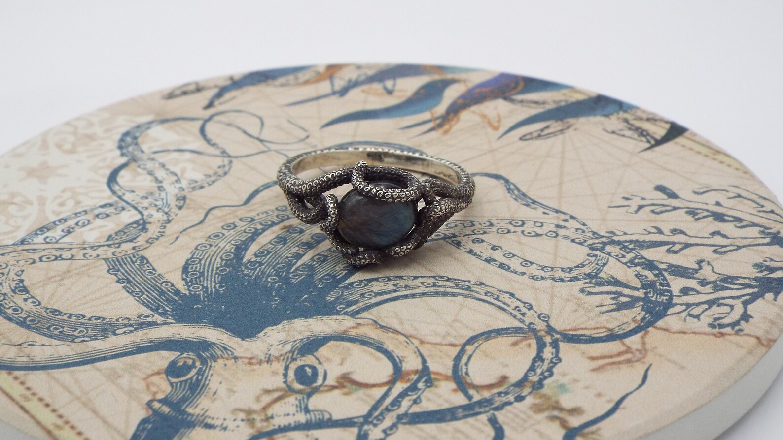 Kraken Labradorite Ring Dark Fantasy Ring Fantasy Ocean - Etsy