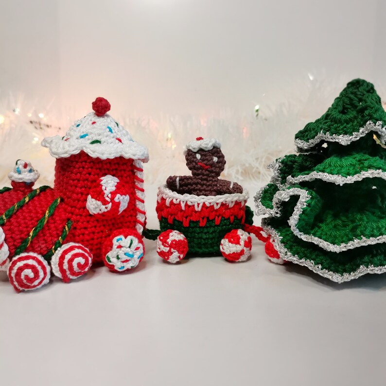 Crochet Christmas Train Pattern: Amigurumi Ornament (PDF Download) - Etsy