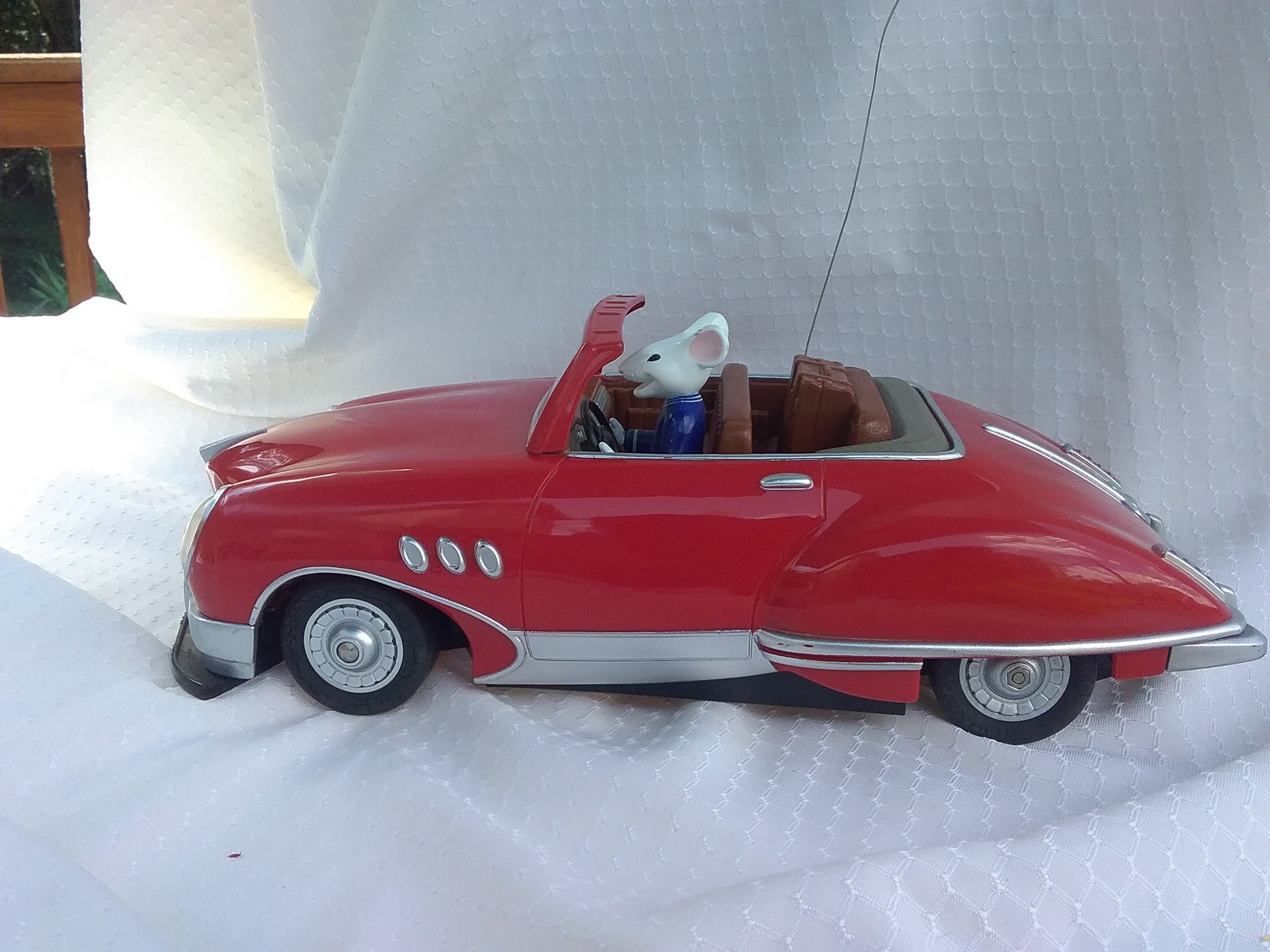 Stuart Little Car
