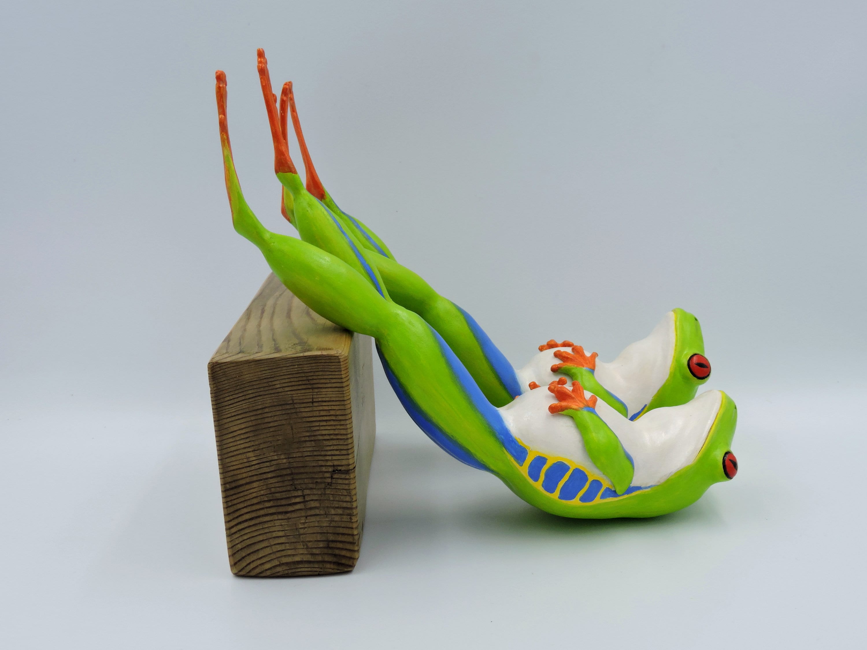 Red-eyed Tree Frogs, Wooden Sculptures of Two Colorful Frogs. - Etsy