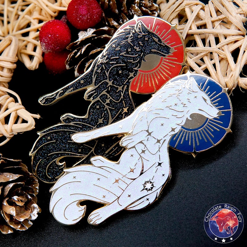 Wolf Pin - Etsy