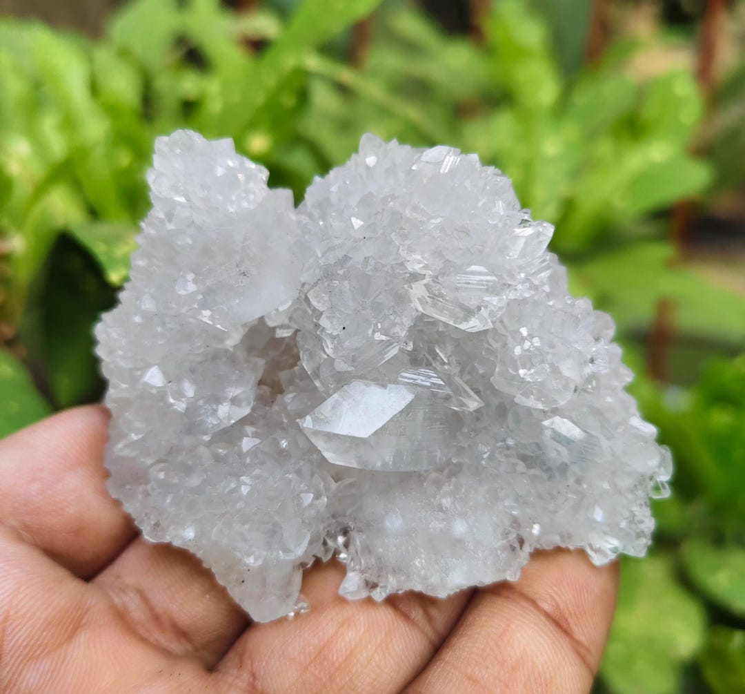Druisy Very Enchanting Beautiful Natural Crystal of White Apophyllite ...
