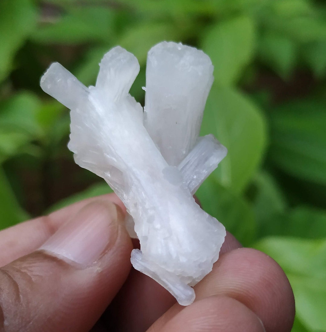 Unique Uneven White Stilbite / Stillbite Enchanting Crystal Stilbite ...