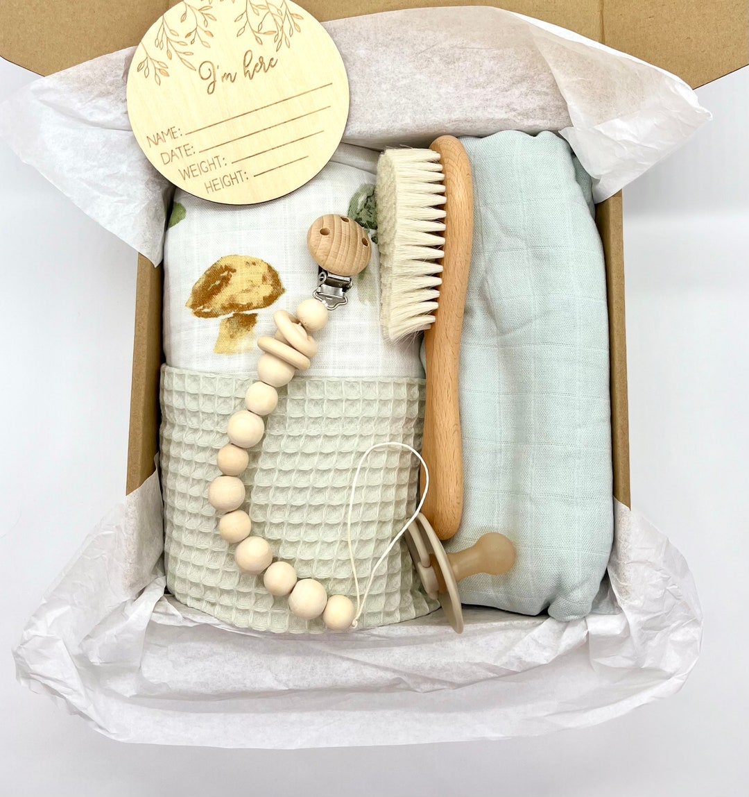 Newborn Baby Girt Box, Baby Shower Present, Handmade Gift for Baby Girl ...