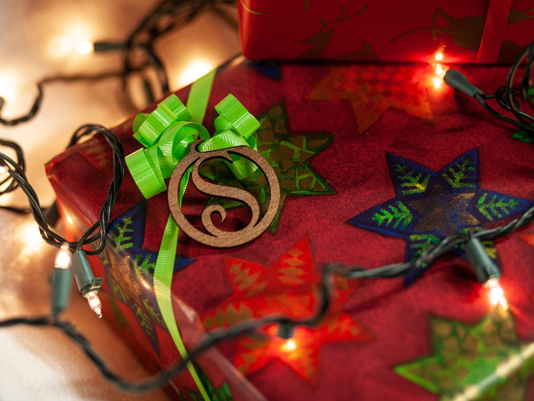 Wooden Initial Gift Tag for Birthday or Christmas Gifts - Etsy