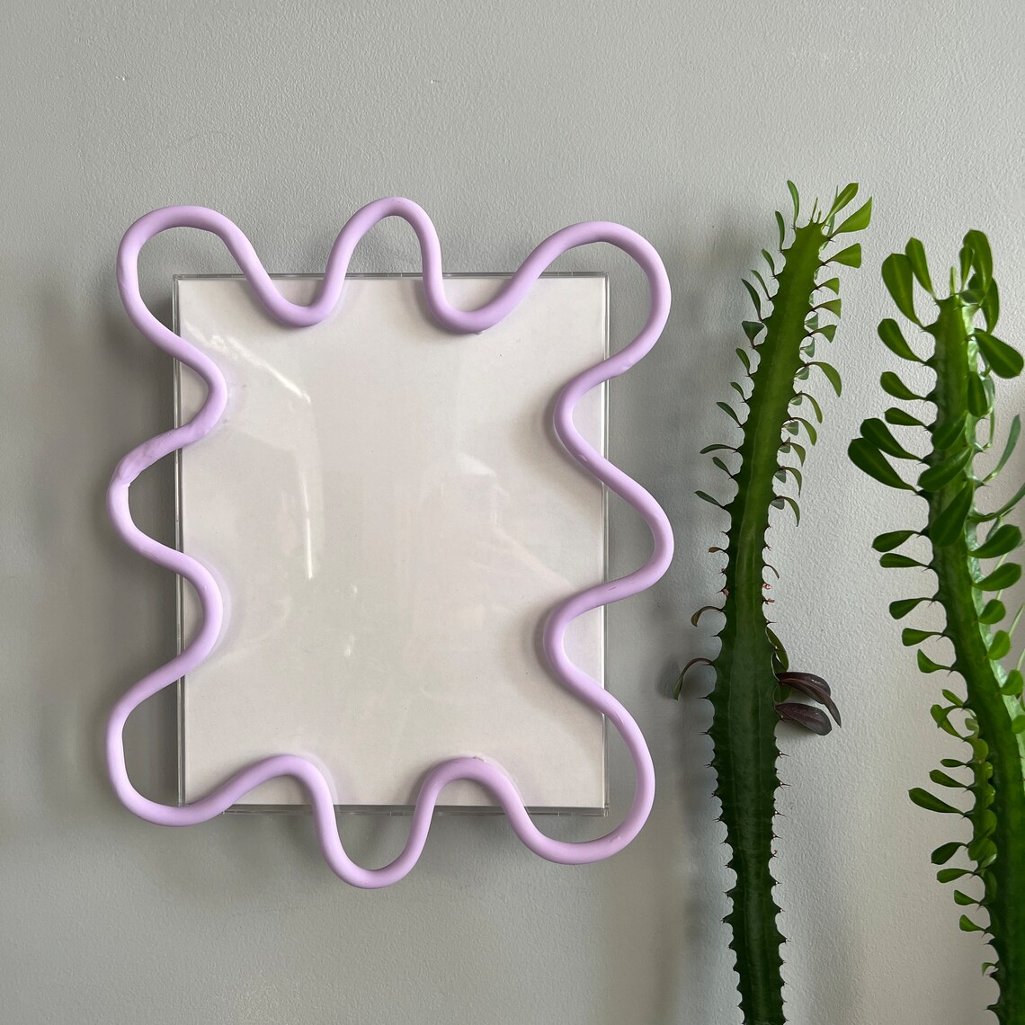 NEW Wall Hanging Squiggle Frame 8x10 - Etsy