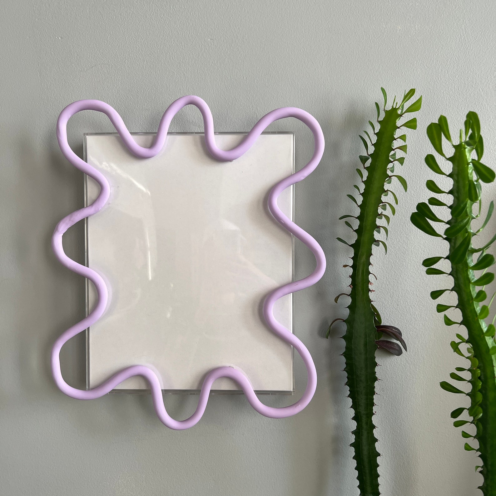 NEW Wall Hanging Squiggle Frame 8x10 - Etsy