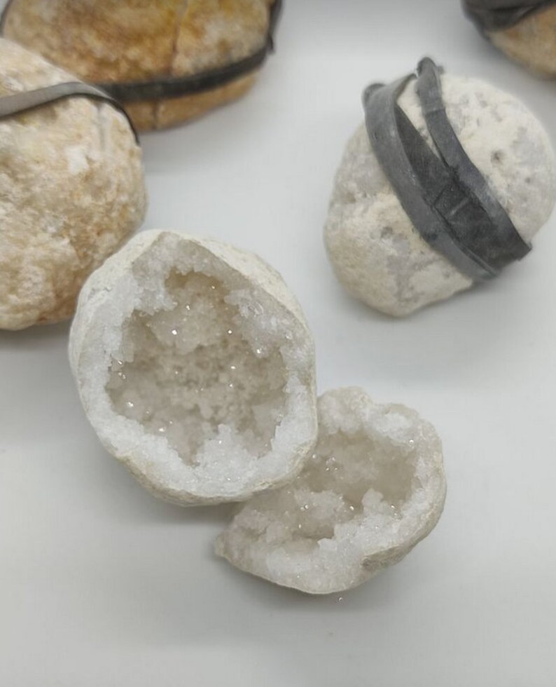 Mini geoda de cristal de roca 20 a 50 gramos geoda de piedra | Etsy