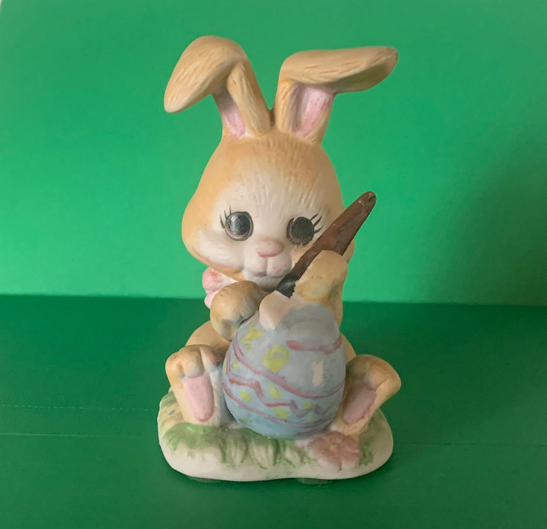 Vintage - 1979 ENESCO Porcelain 4.5" Bunny Rabbit Painting Easter Egg ...