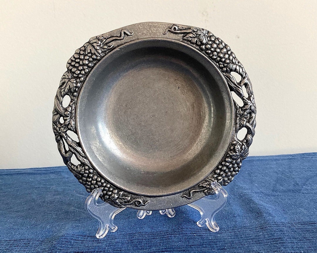 Vintage - 6.75" Carson Pewter Bowl W/grape Design Edge - Etsy