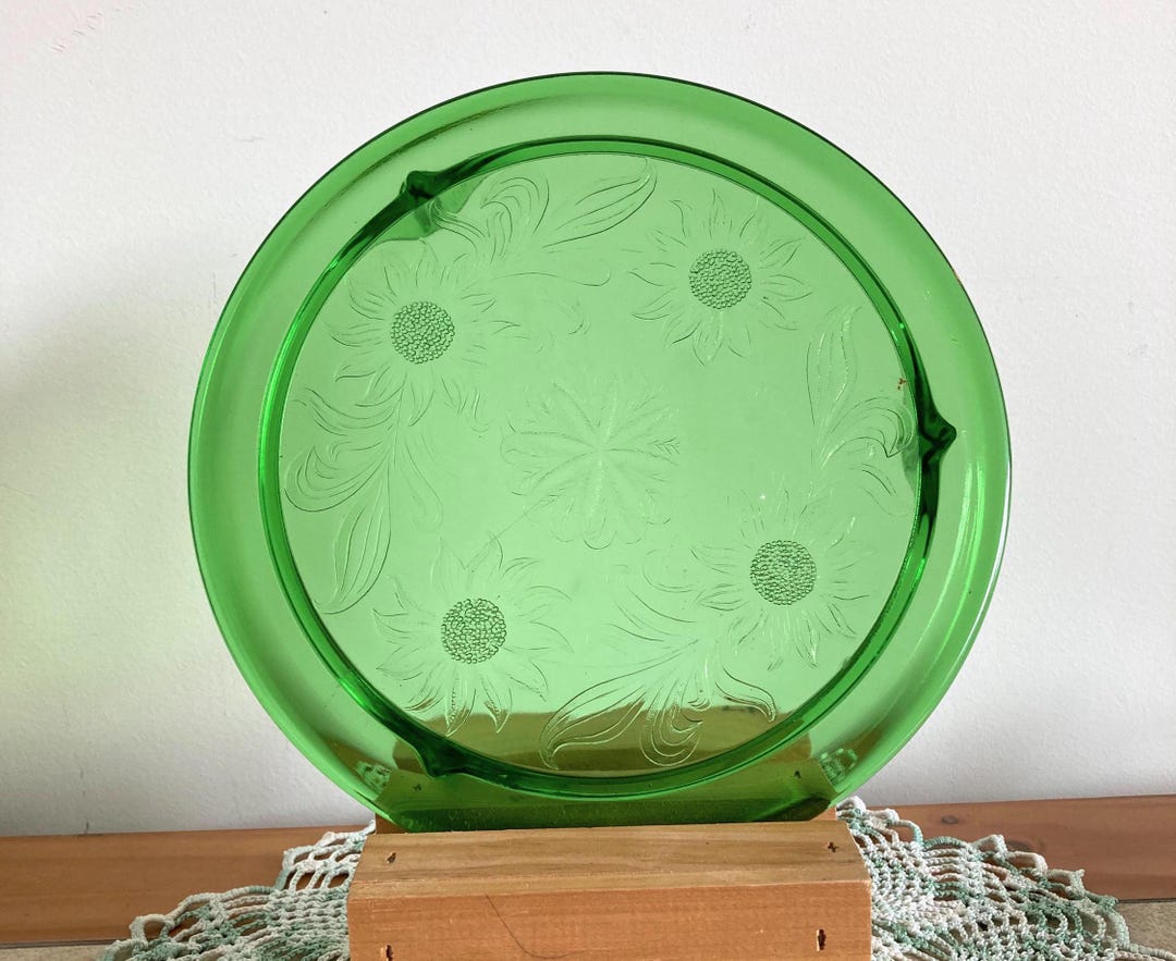 Vtg. 1930's Green Depression Glass Cake Plate W/suflower Pattern - Etsy