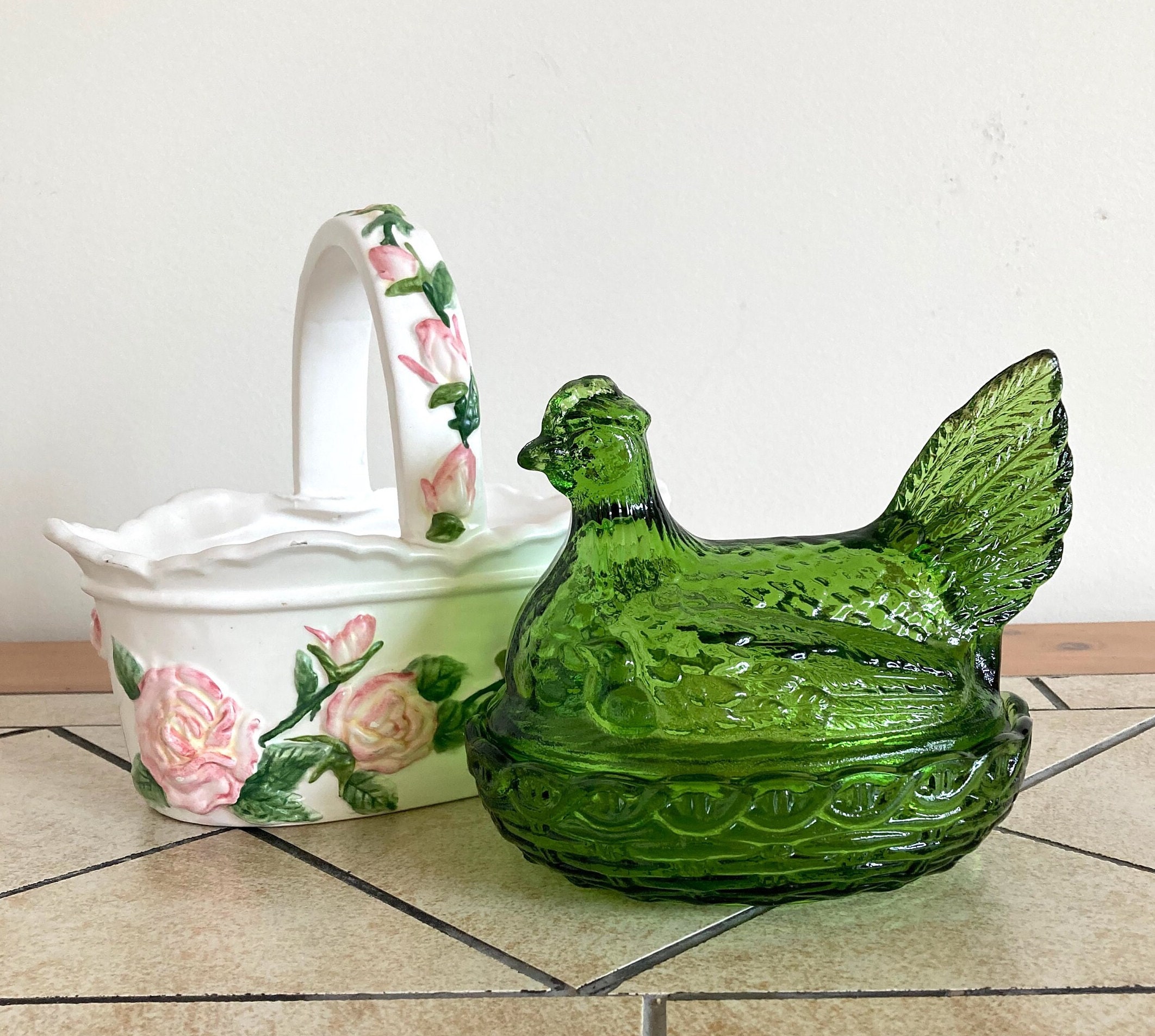 Vintage LE Smith Emerald Green Glass Hen W/chicks on Nest Covered Dish ...