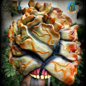 The Last of Us Clicker Mask - Etsy