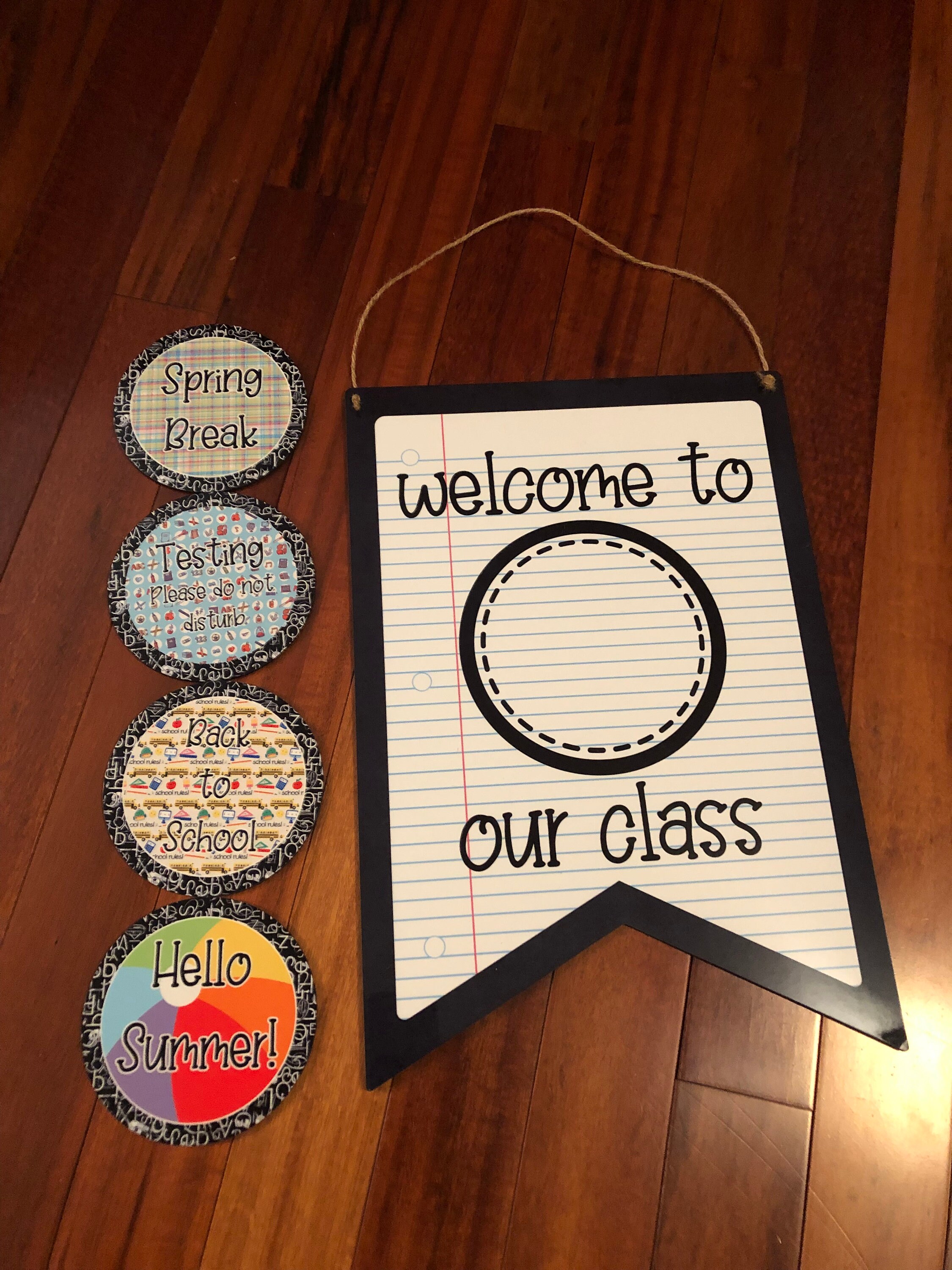 Welcome Classroom Interchangeable Sign With 4 Seasonal Attachment ...