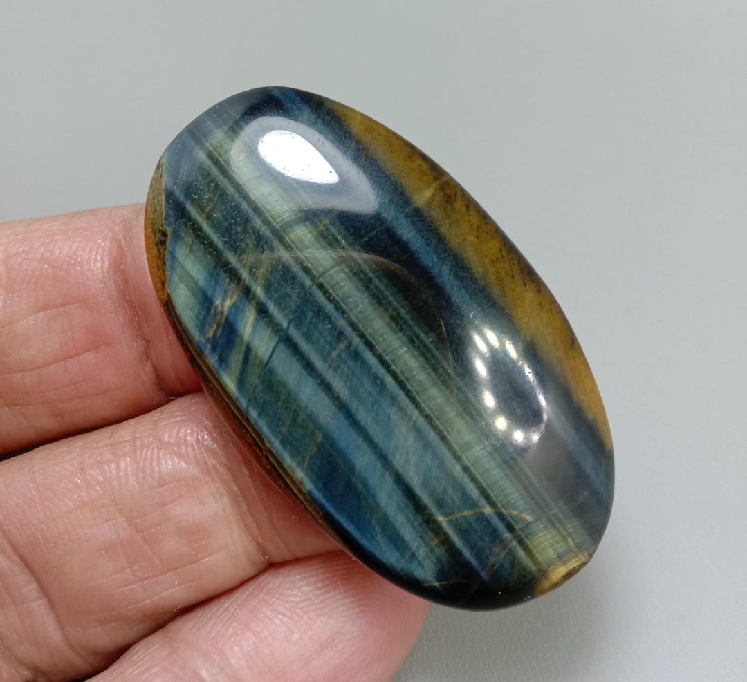 Tiger Eye - Hawks Eye Crystal - Natural Blue Tiger Eye Oval Shape 67 ...