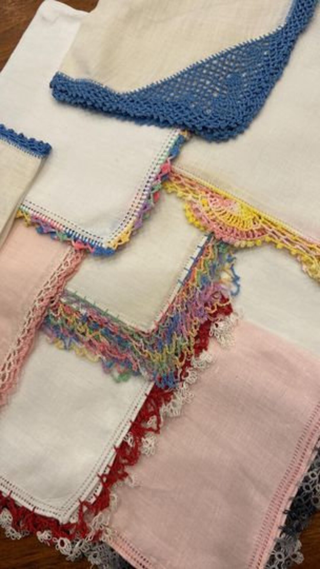 Vintage Hand-embroidered Hankies Women Ladies Handkerchiefs, Dainty and ...