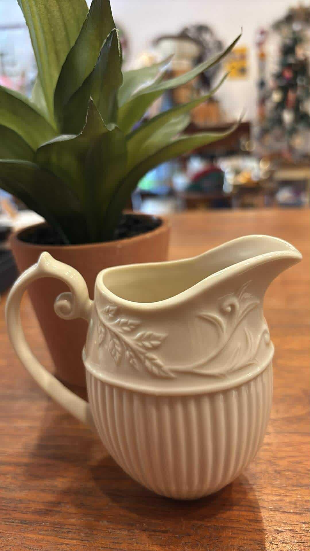 Vintage Antique I. Godinger & Co. Beige Ceramic Creamer Pitcher, Gravy ...