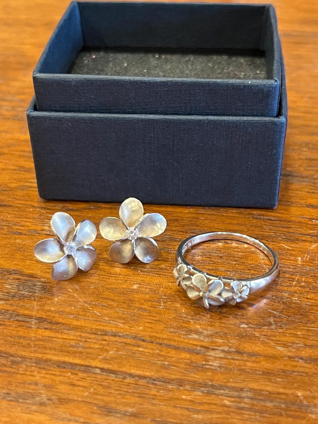 Na Hoku Satin Finish Sterling Silver Hawaiian Plumeria Flower Ring (9 1 ...