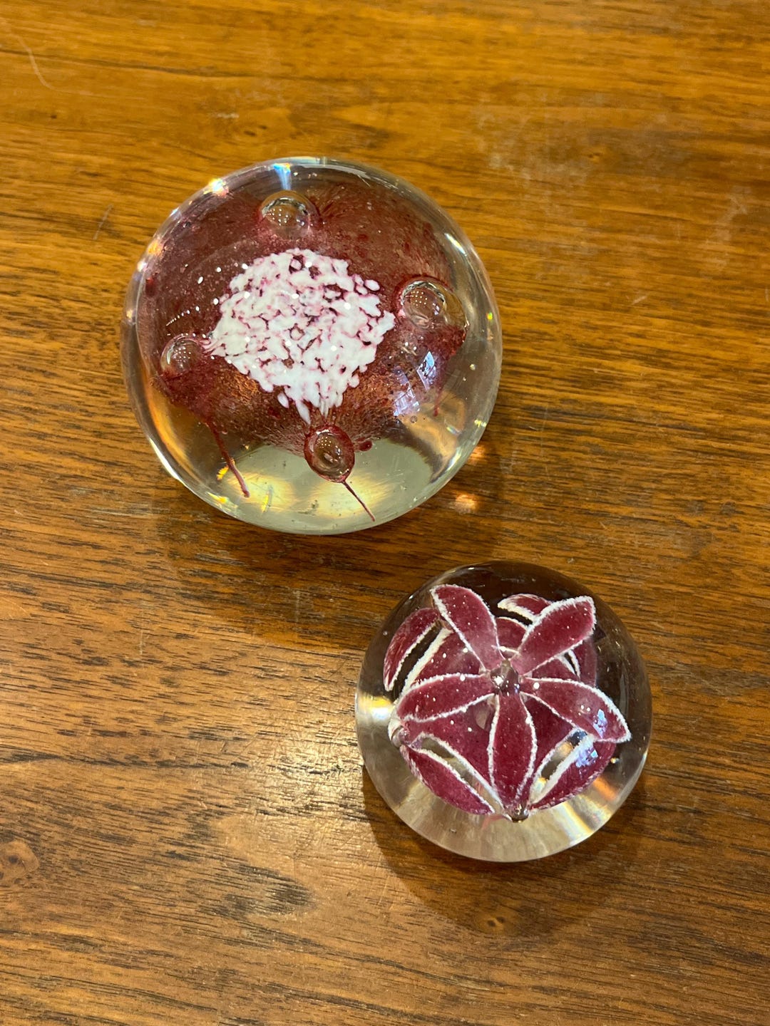 Various 3D Glass Orb Floral Paper Weights, Glass Paperweight, Pink ...