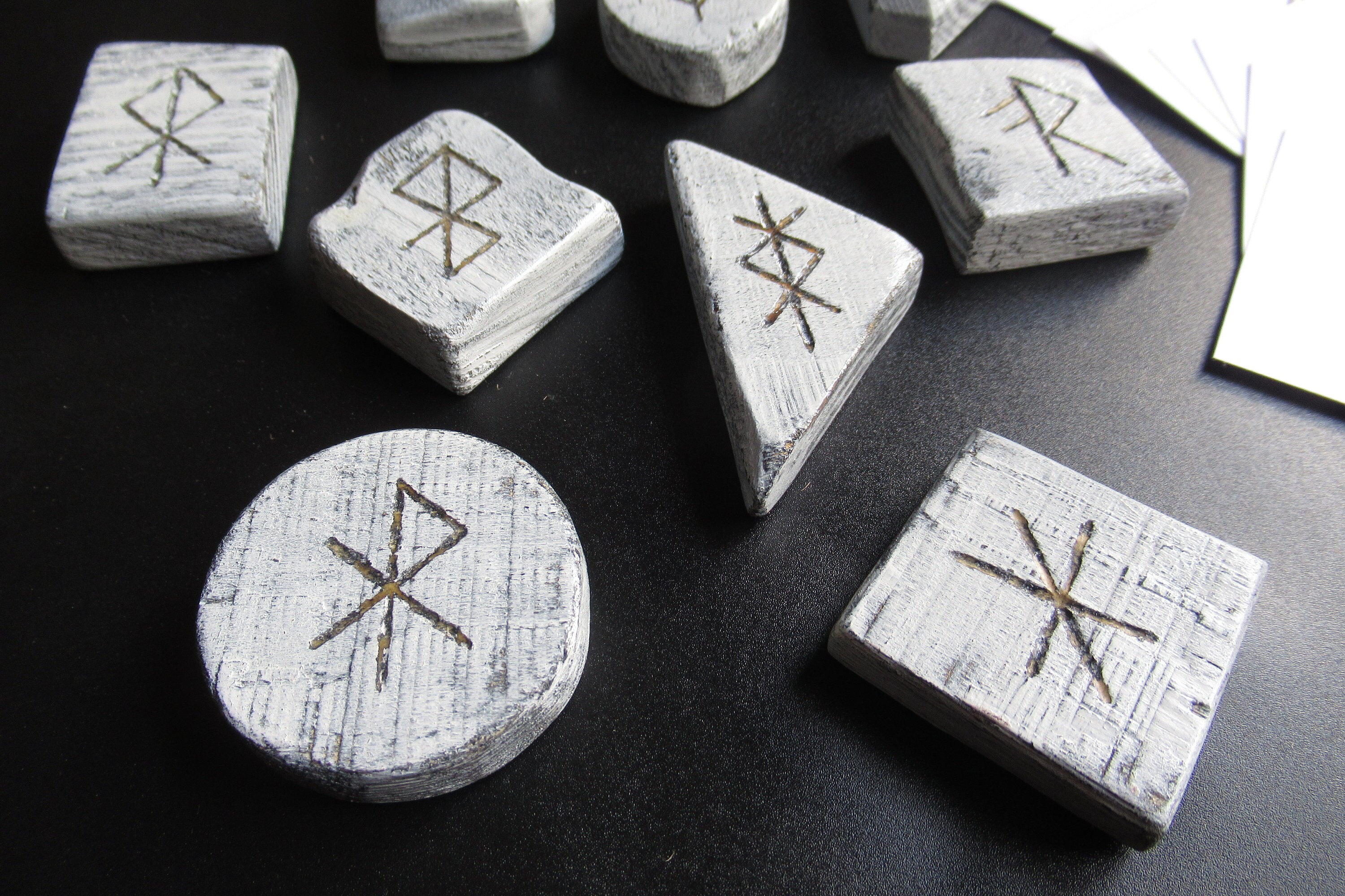 Wooden Runes 10pcs Set With Burlap Bag & Meanings Bind Runes, Norse ...