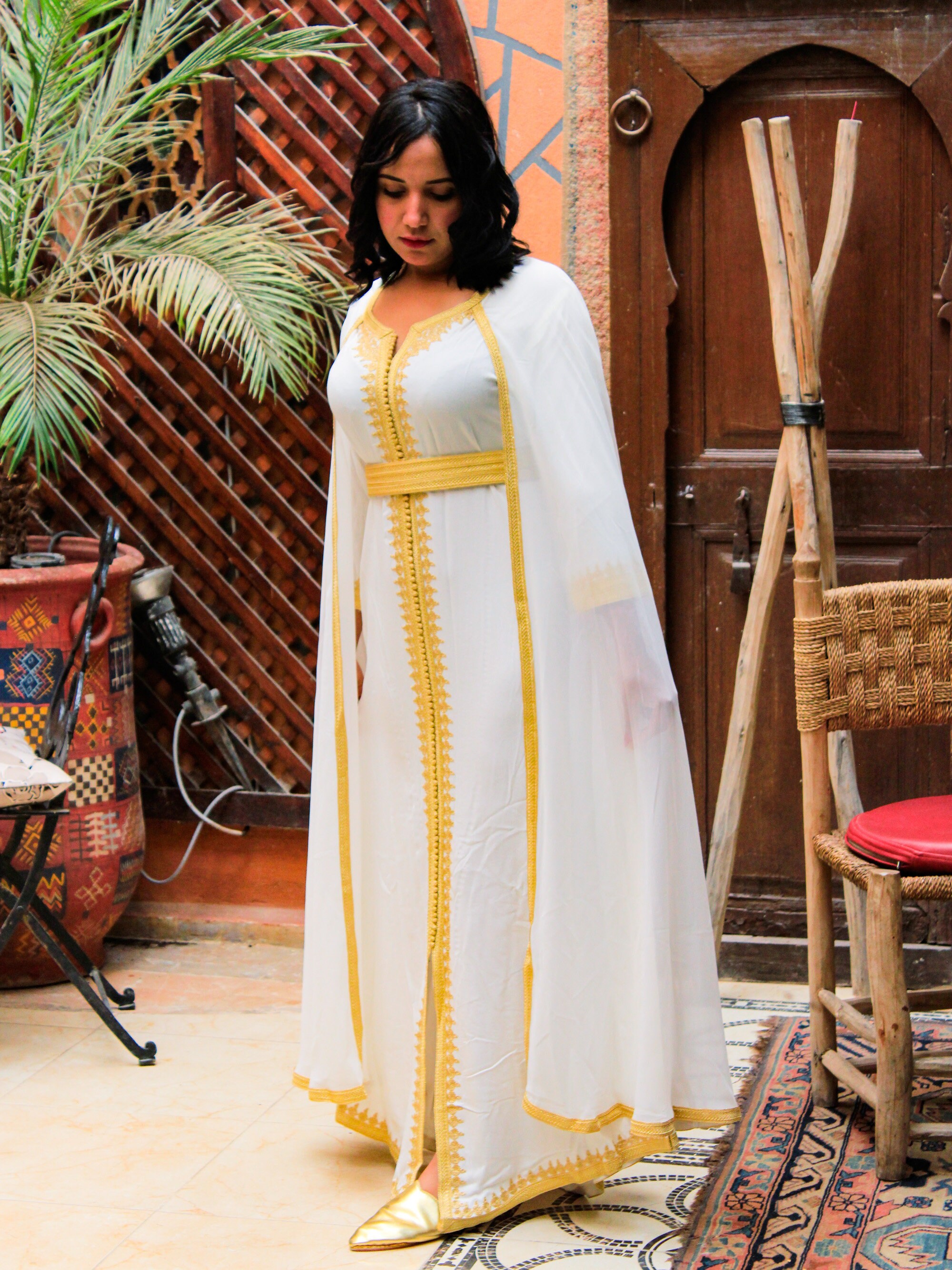 Moroccan Kaftan Cape for Women, Embroidered Abaya Dress With Belt ...