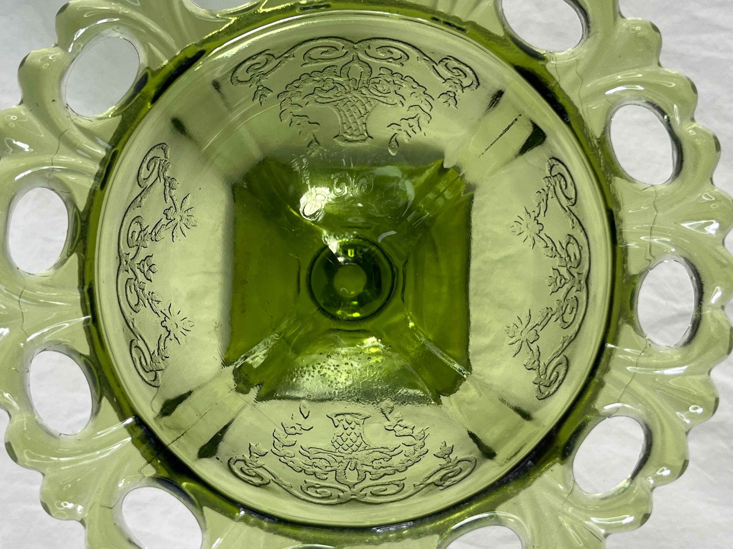 Vintage 1920s Indianna Glass Avocado Green Lorain Flower Pattern Square ...