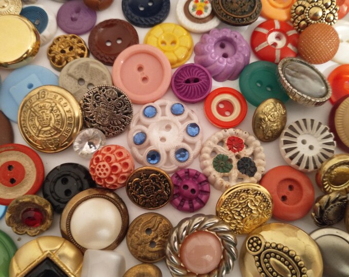 Vintage Buttons Lot 100 Buttons / All Included/ Assorted Button Lot ...