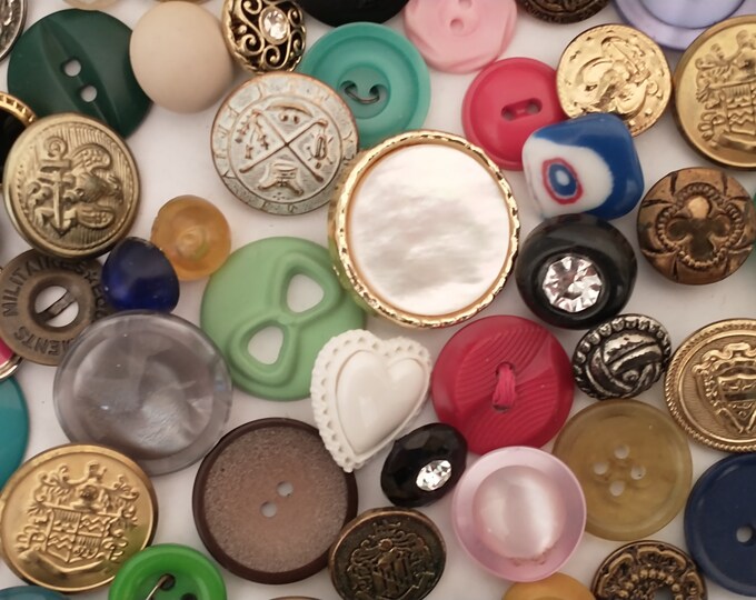 Vintage Buttons Lot 100 Buttons / Assorted Button Lot / Mixed Colors ...