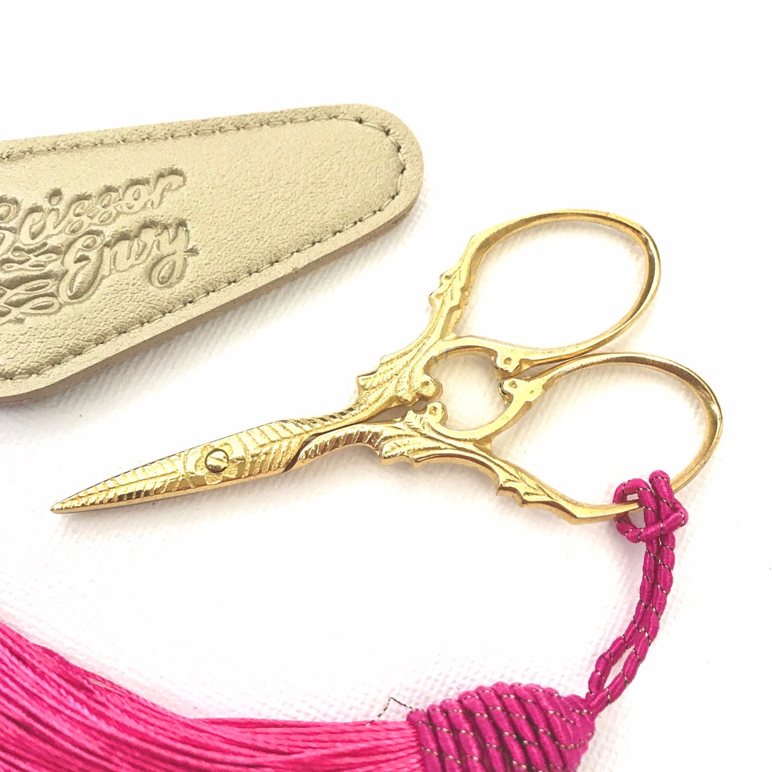 Orné Gold Scissors - Gold Vineyard Embroidery Scissors - Crochet ...