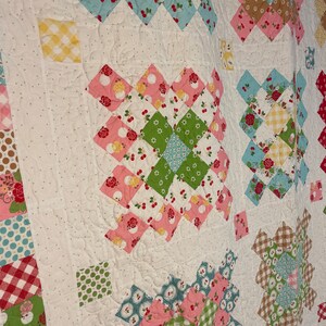 Modern Sweet Farmhouse Quilt - Etsy
