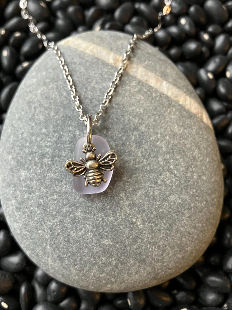 Sea Glass Bee Necklace - Etsy
