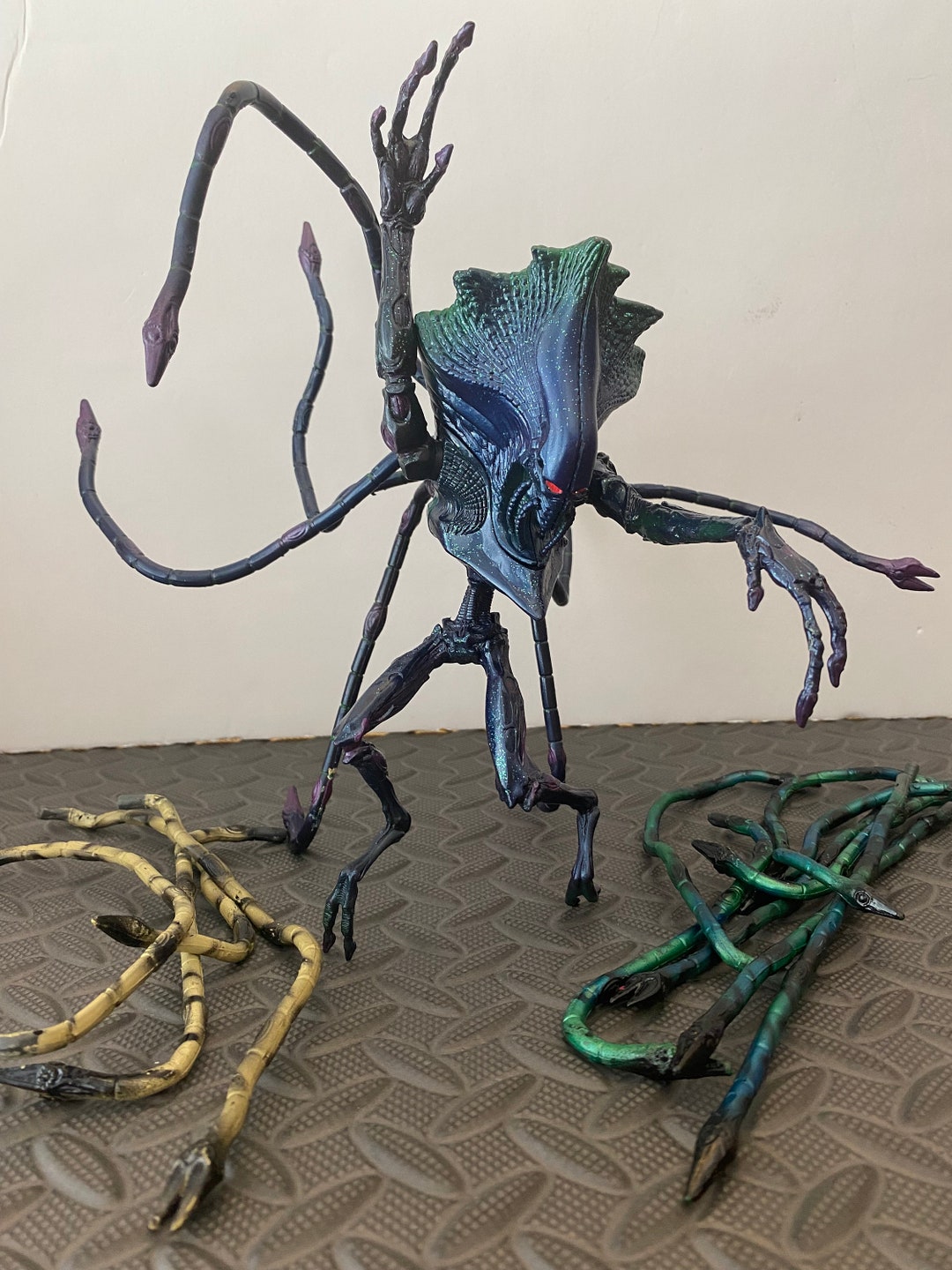 Independence Day Alien Shocktrooper Vintage Trendmasters ID4 Alien 1996 ...