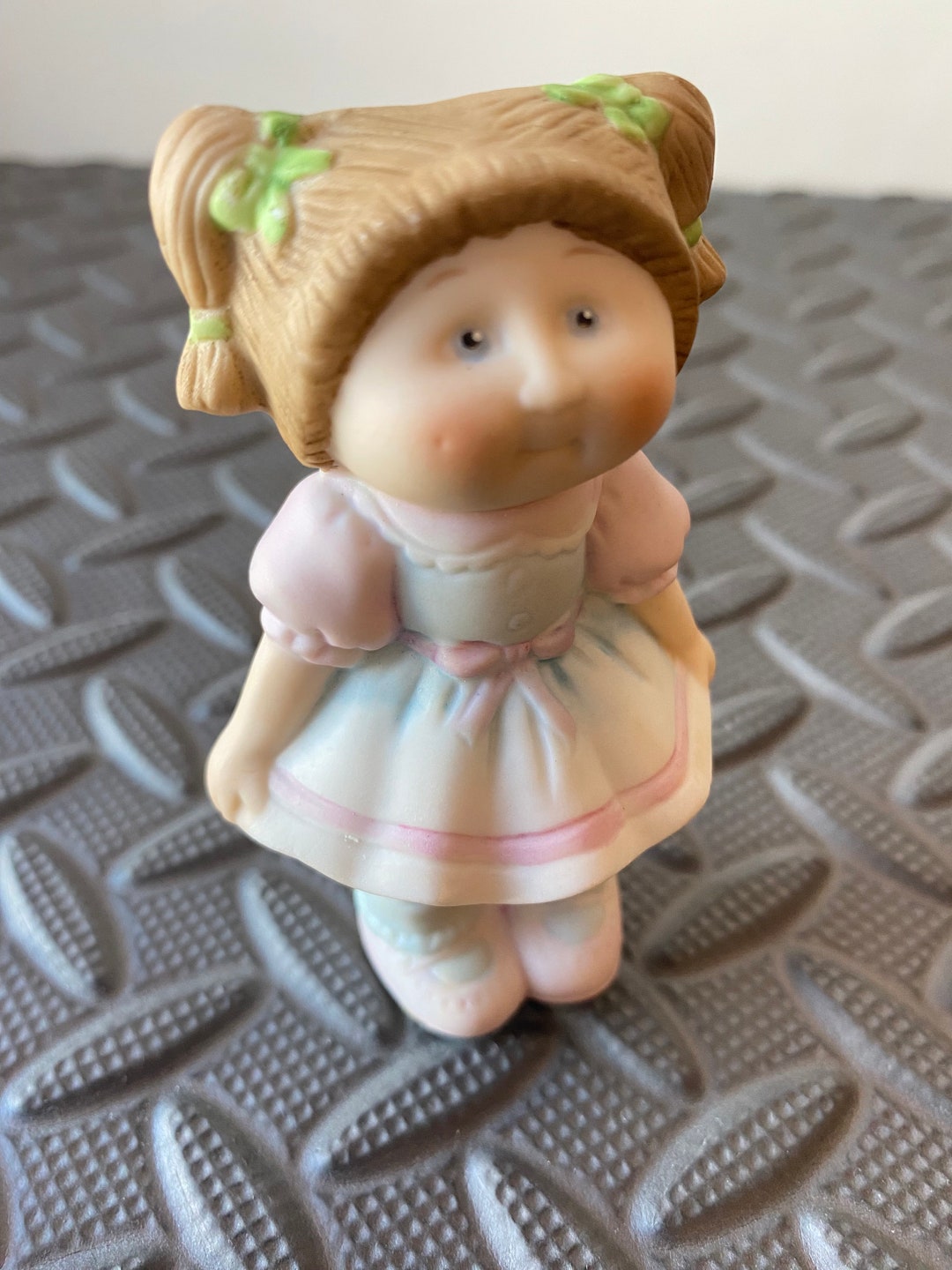 Vintage Cabbage Patch Kids 1984 Porcelain Figurine Brown-haired Shy ...
