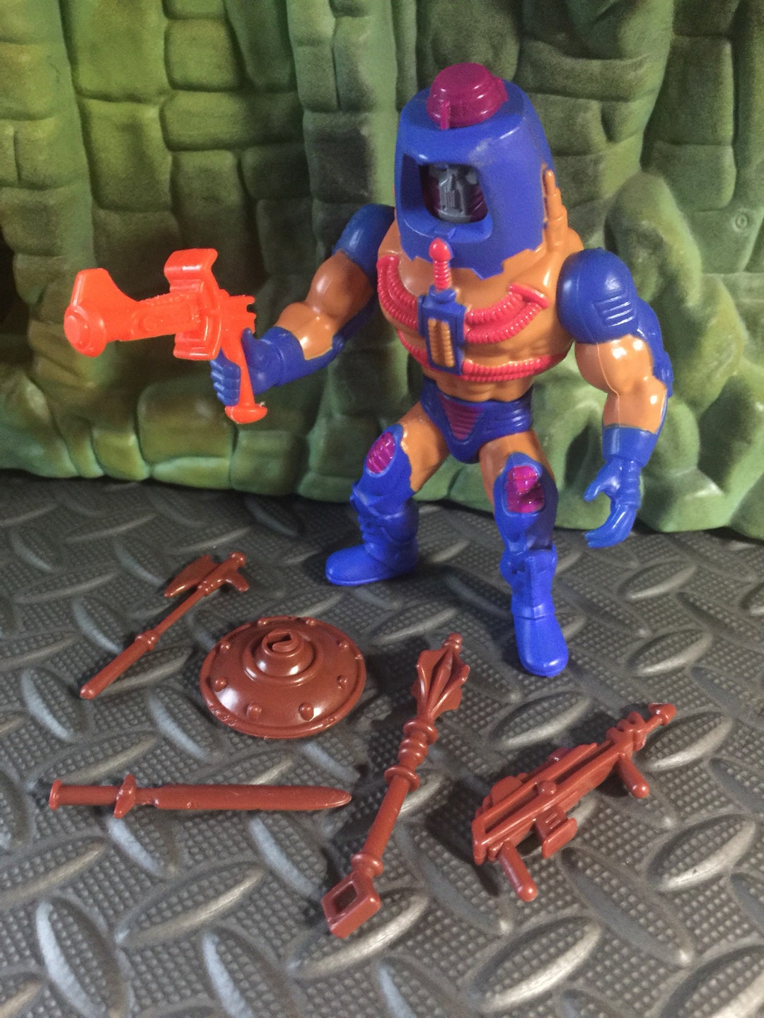 Man-e-weapons Vintage Masters of the Universe Man-e-weapons Light Pink ...