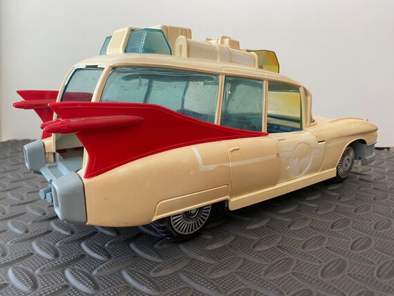 Ghostbusters 2 Car