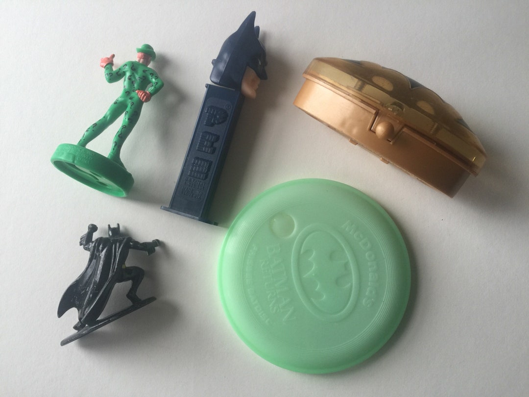 Batman - Vintage Batman Returns Frisbee/batdisc, Batman PEZ, the ...