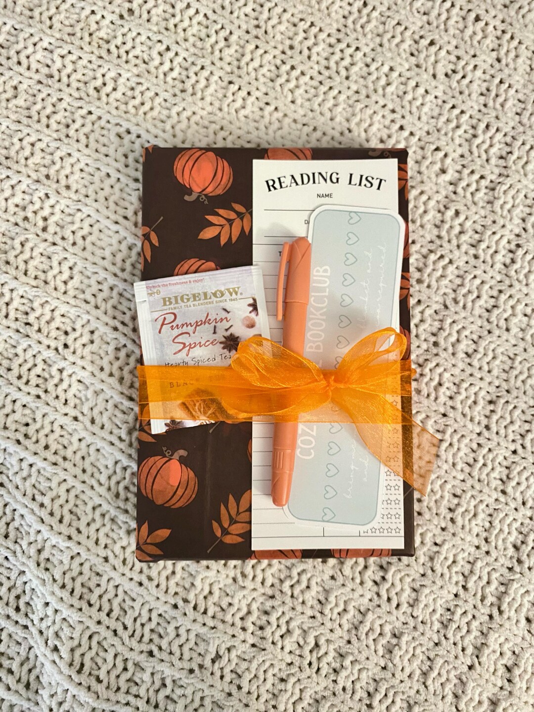 Fall Themed Book Blind Date | Fall Blind Date With a Book | Book Blind ...