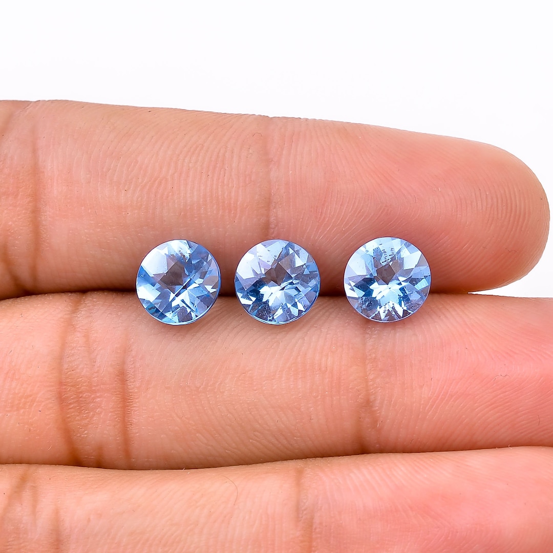 Swiss Blue Topaz: 8x8mm Round Checkerboard Cut Gemstone - Etsy