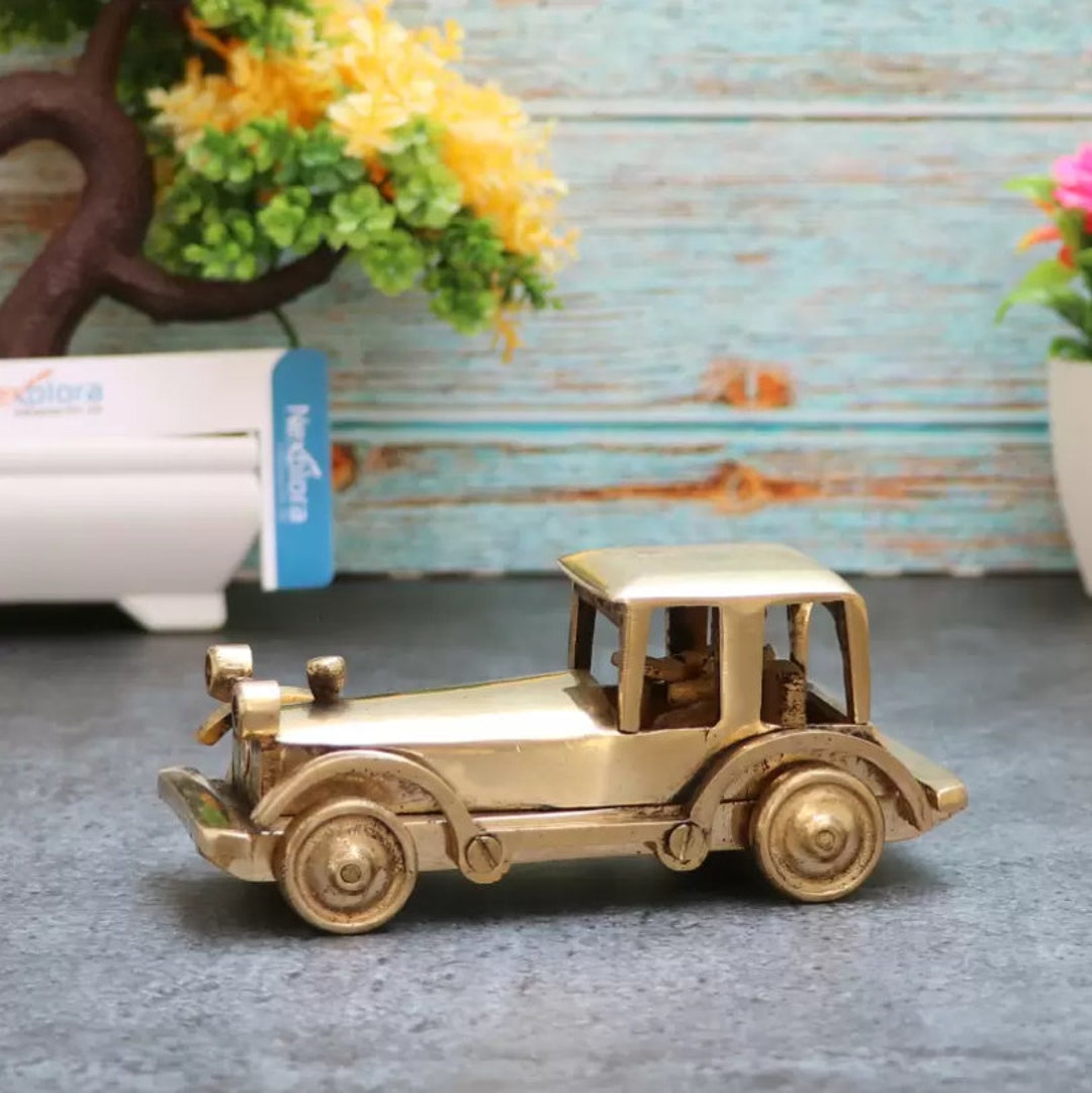Vintage Car Showpiece Antique Decor figurine Statue for Home Decor Gift ...