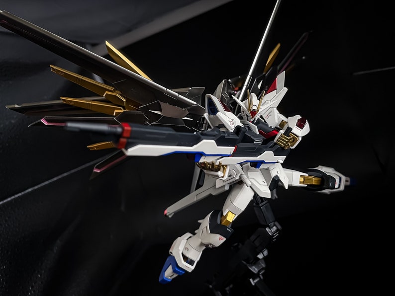 HG Mighty Strike Freedom Gundam Plastic Kit Painted Model Gunpla - Etsy