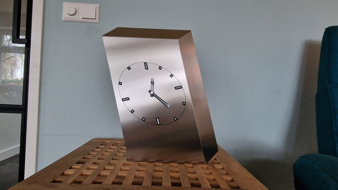 Metal Art Clock falling Clock 1990's by Jeroen - Etsy