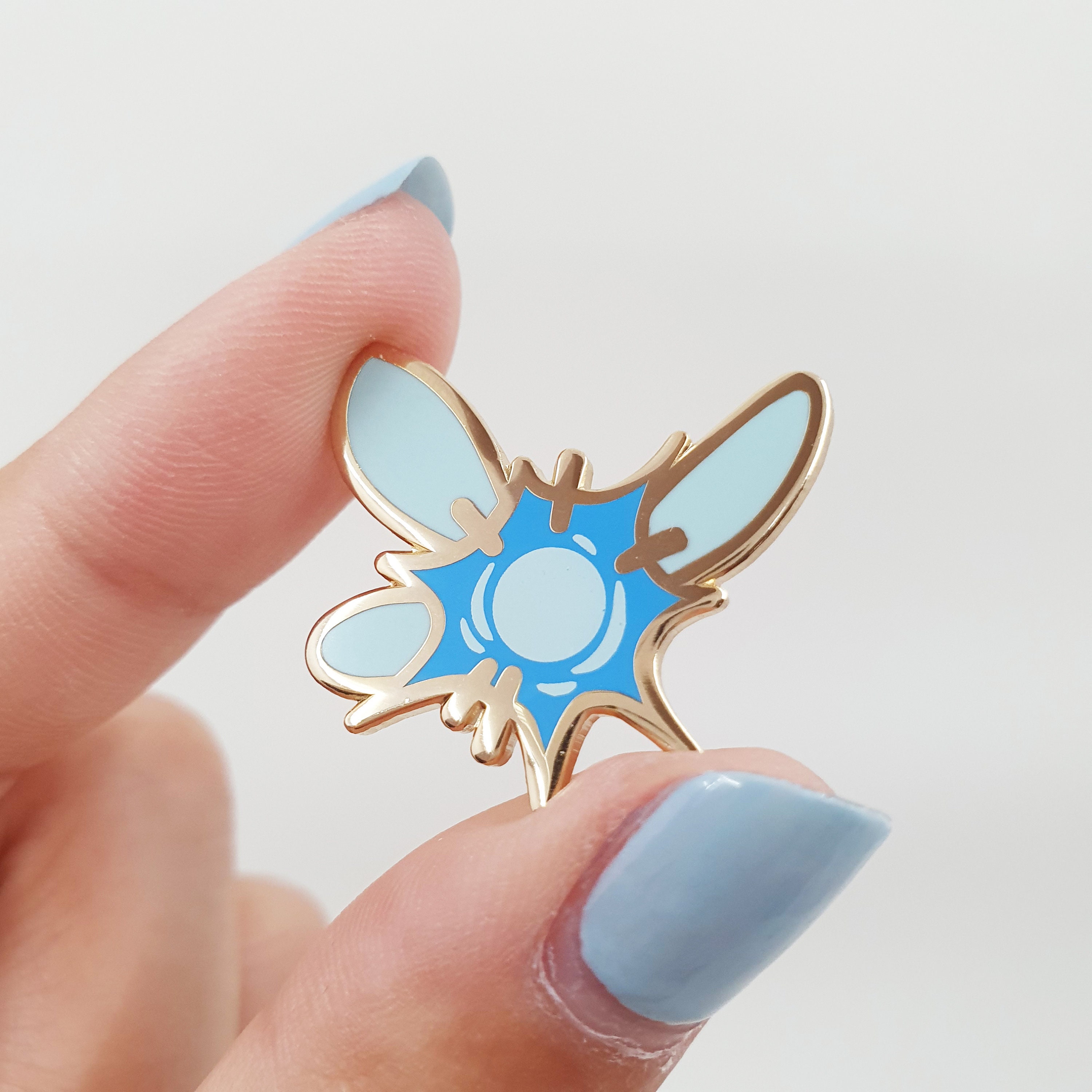 Navi Enamel Pin - Etsy