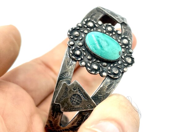 Vintage Navajo Sterling Silver Arrowhead Stamp Work T… - Gem