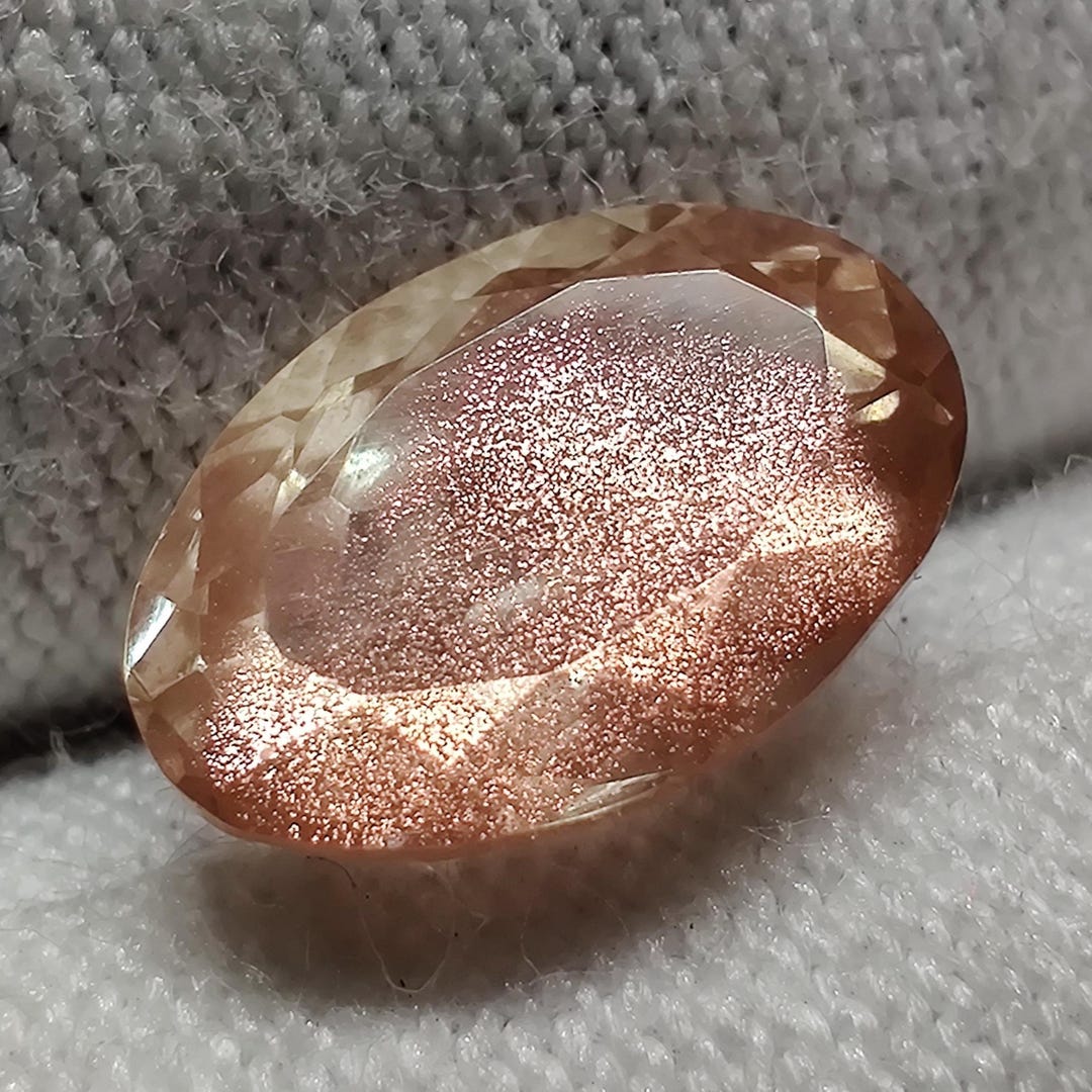 Pink Sheen Sparkling Oregon Sunstone Cut, 2 Cts (10x6.5x5mm) 100% ...